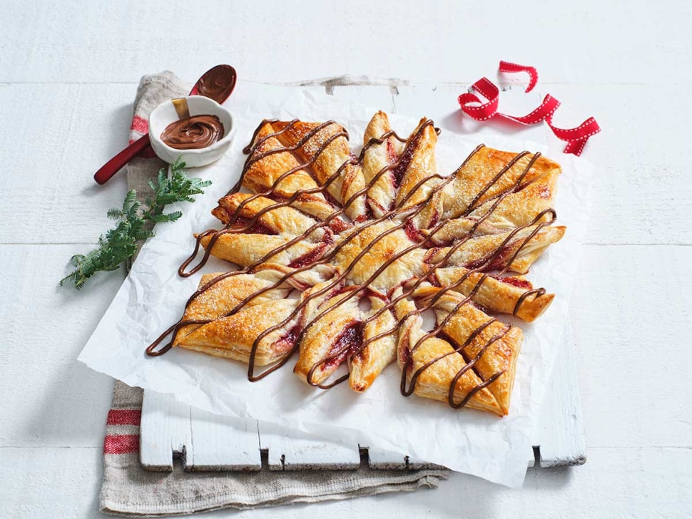 Nutella® and Pampas™ Puff Pastry Snowflake with Homemade Raspberry Jam ...