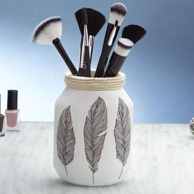 How to make a DIY fashion jar from an empty Nutella® jar do it yourself ...