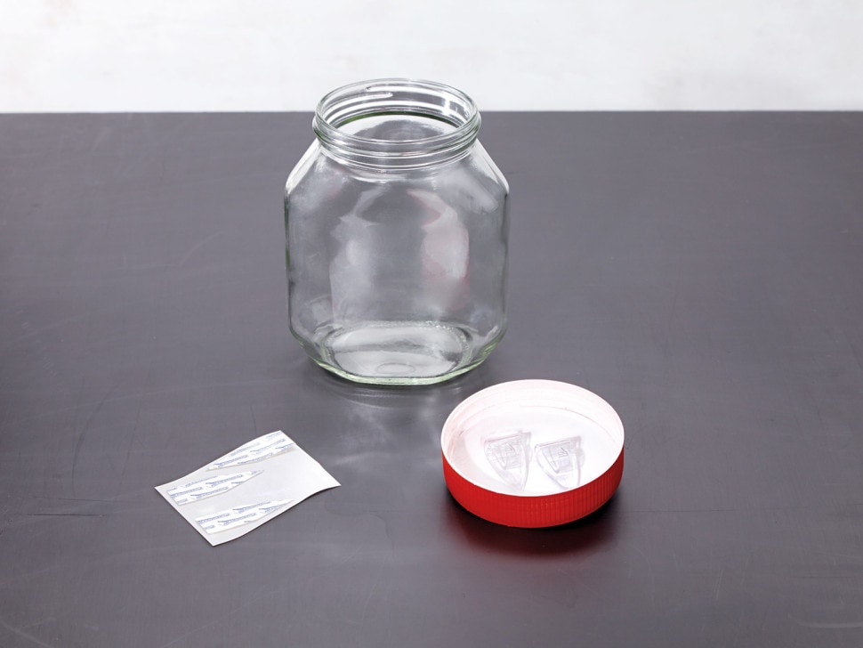 A Jewellery Tree Made From An Empty Nutella® Jar Do It Yourself