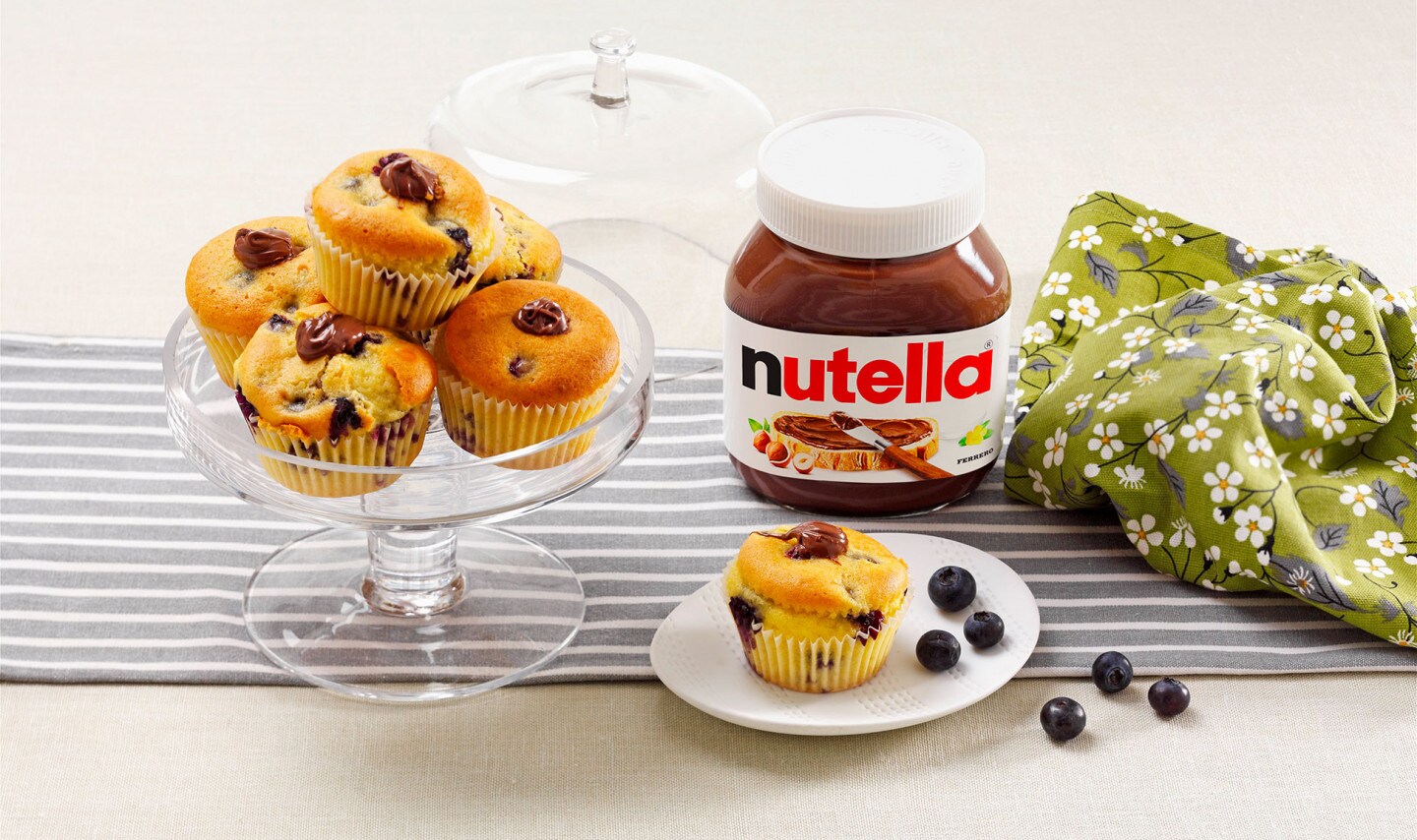 Muffins with Nutella® and blueberries recipe | Nutella® Us